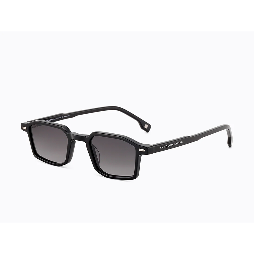 X-EYES SUNGLASS SHOP OFFICIAL SITE | CAROLINA LEMKE